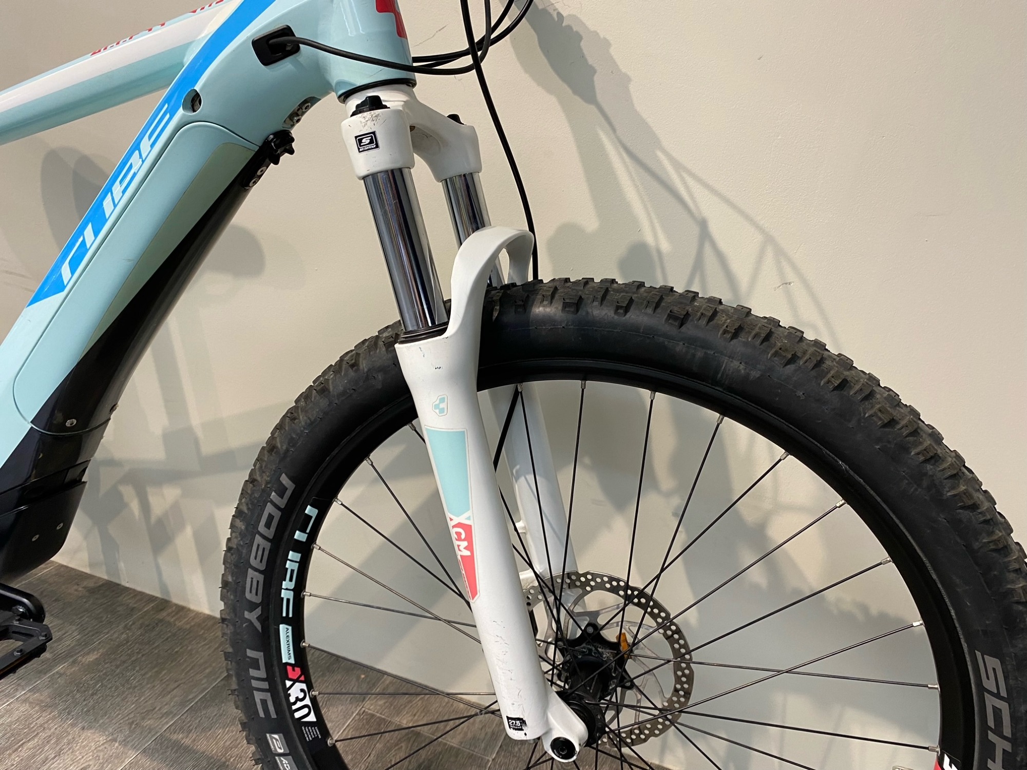 French Days Cube ACCESS HYBRID Exc 500 27.5 2019 - VeloBrival
