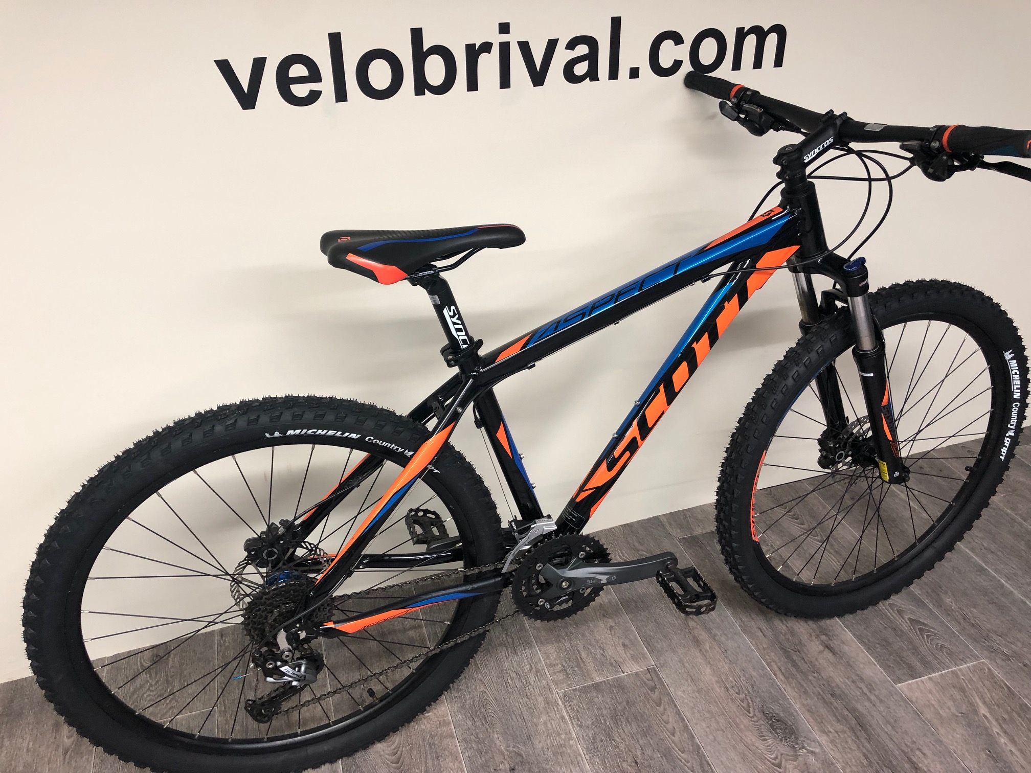 Scott Aspect 740 27.5 2015 - VeloBrival