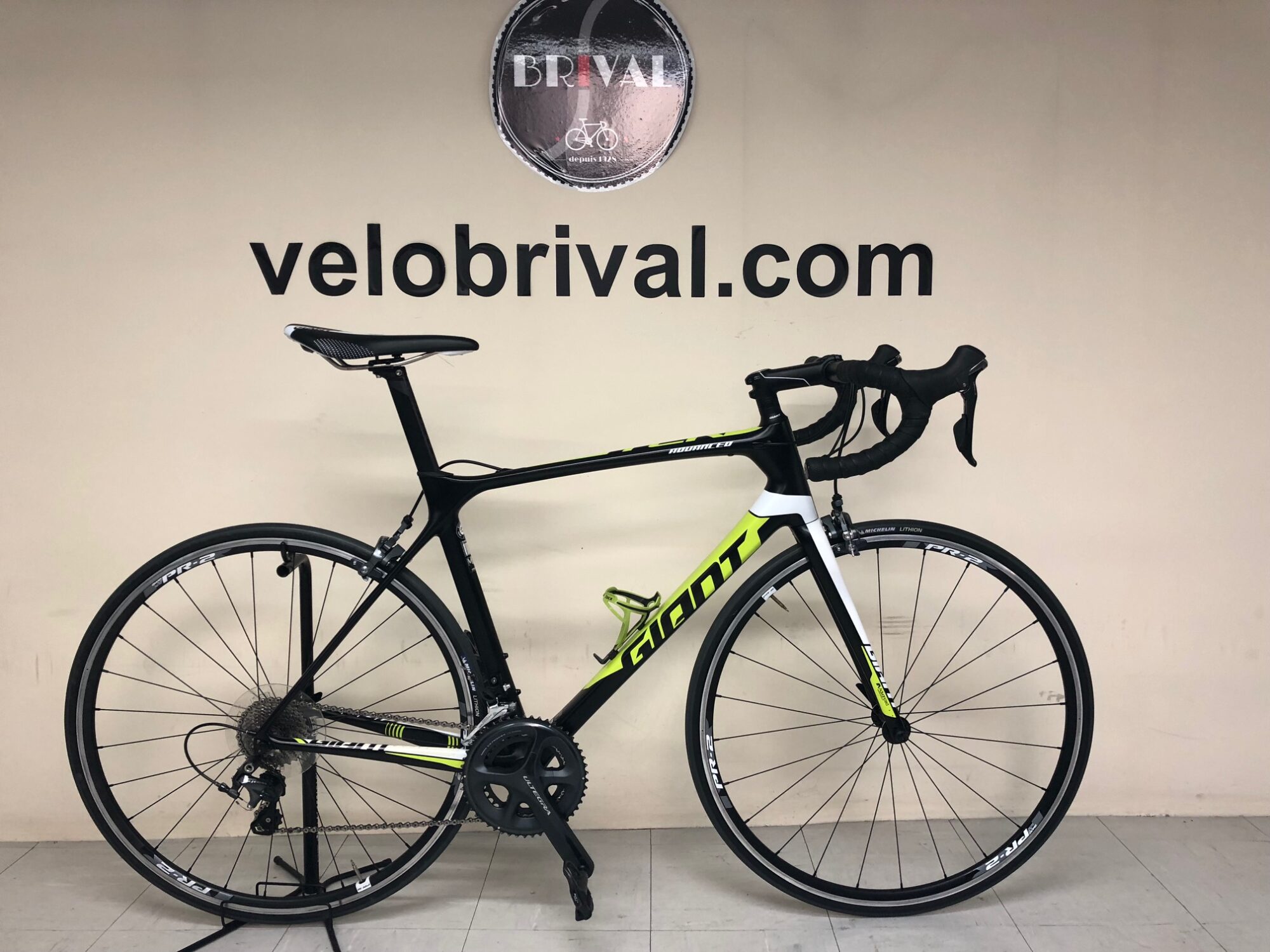 Giant TCR ADVANCED 1 2016 - VeloBrival