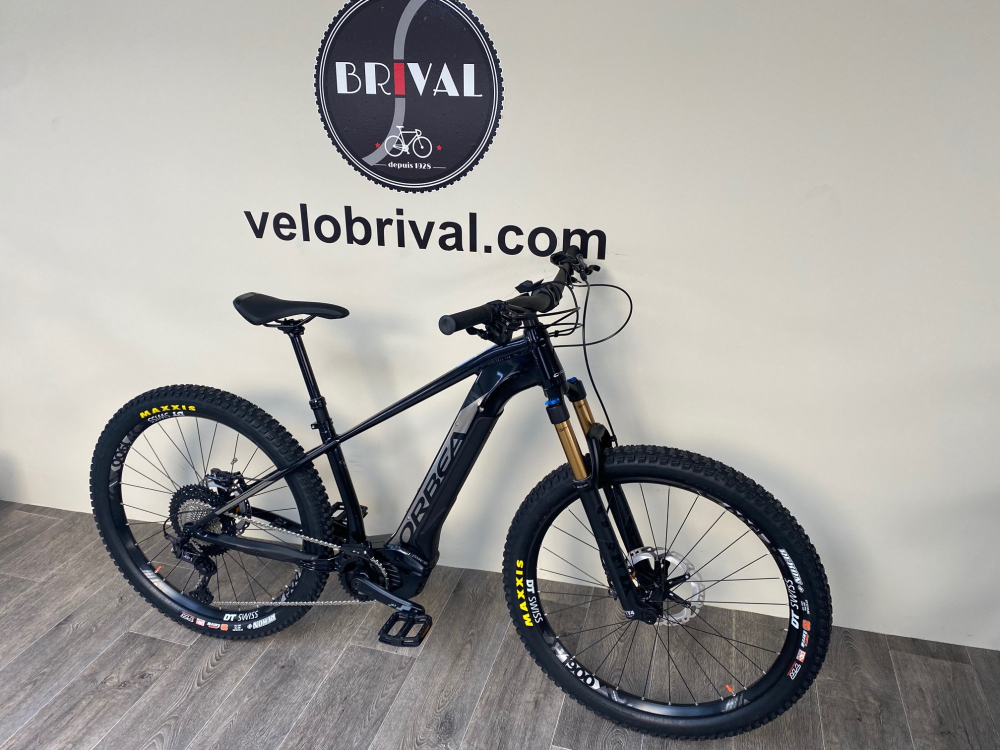 Orbea WILD HT 10 27.5 2021 - VeloBrival