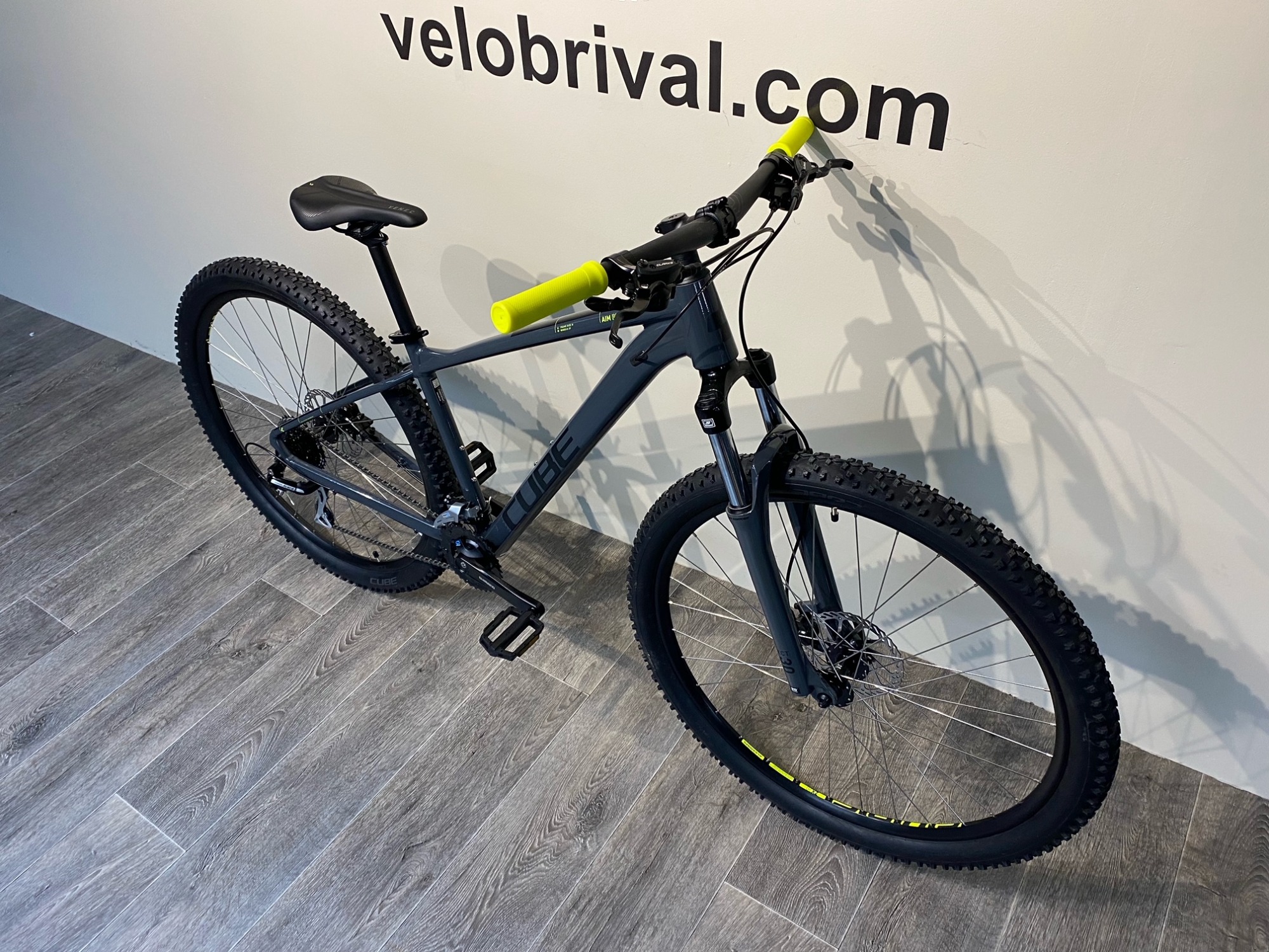 Velo Cube Aim Pro | atelier-yuwa.ciao.jp