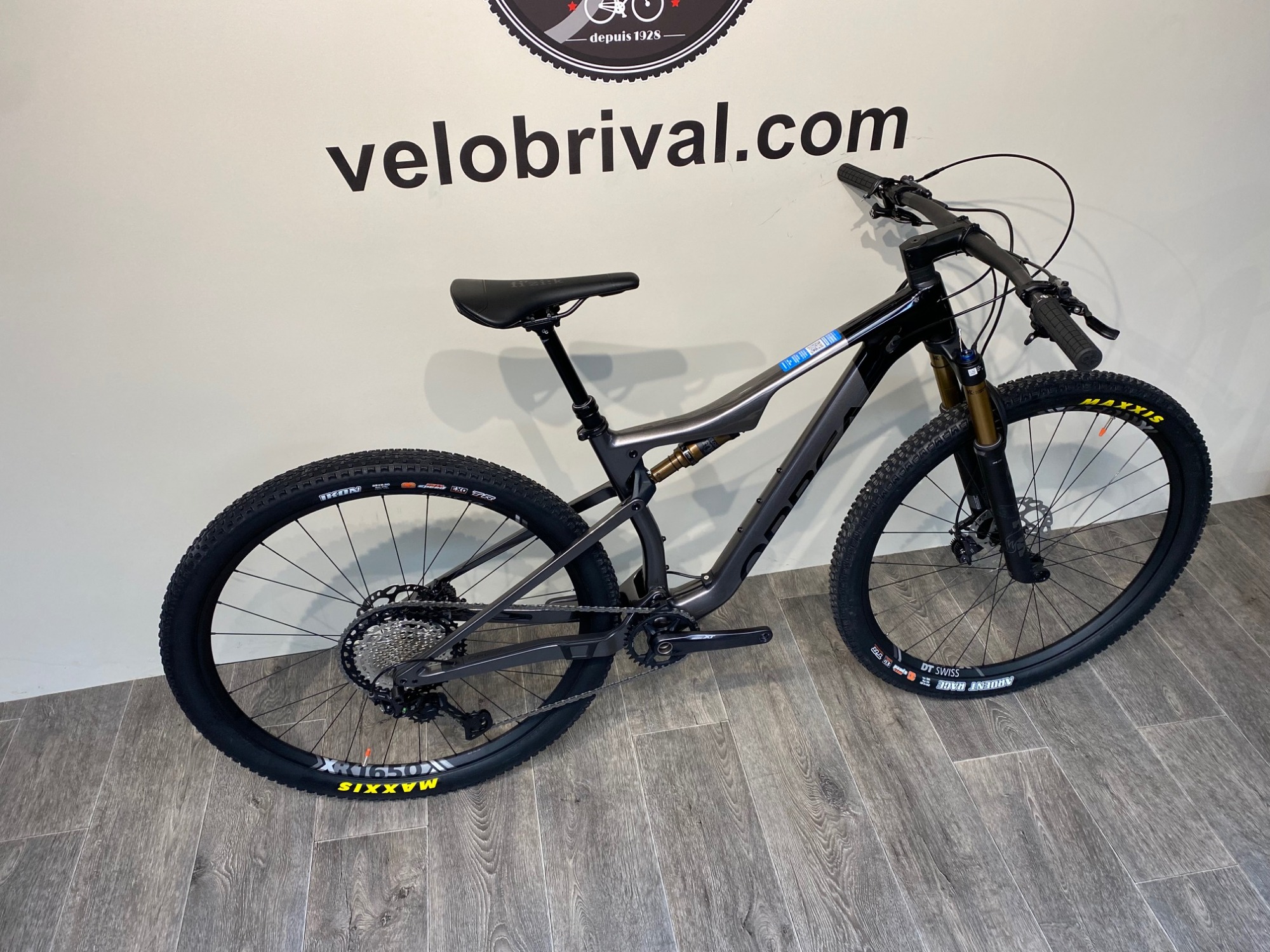 Orbea OIZ M10 TR 2021 - VeloBrival