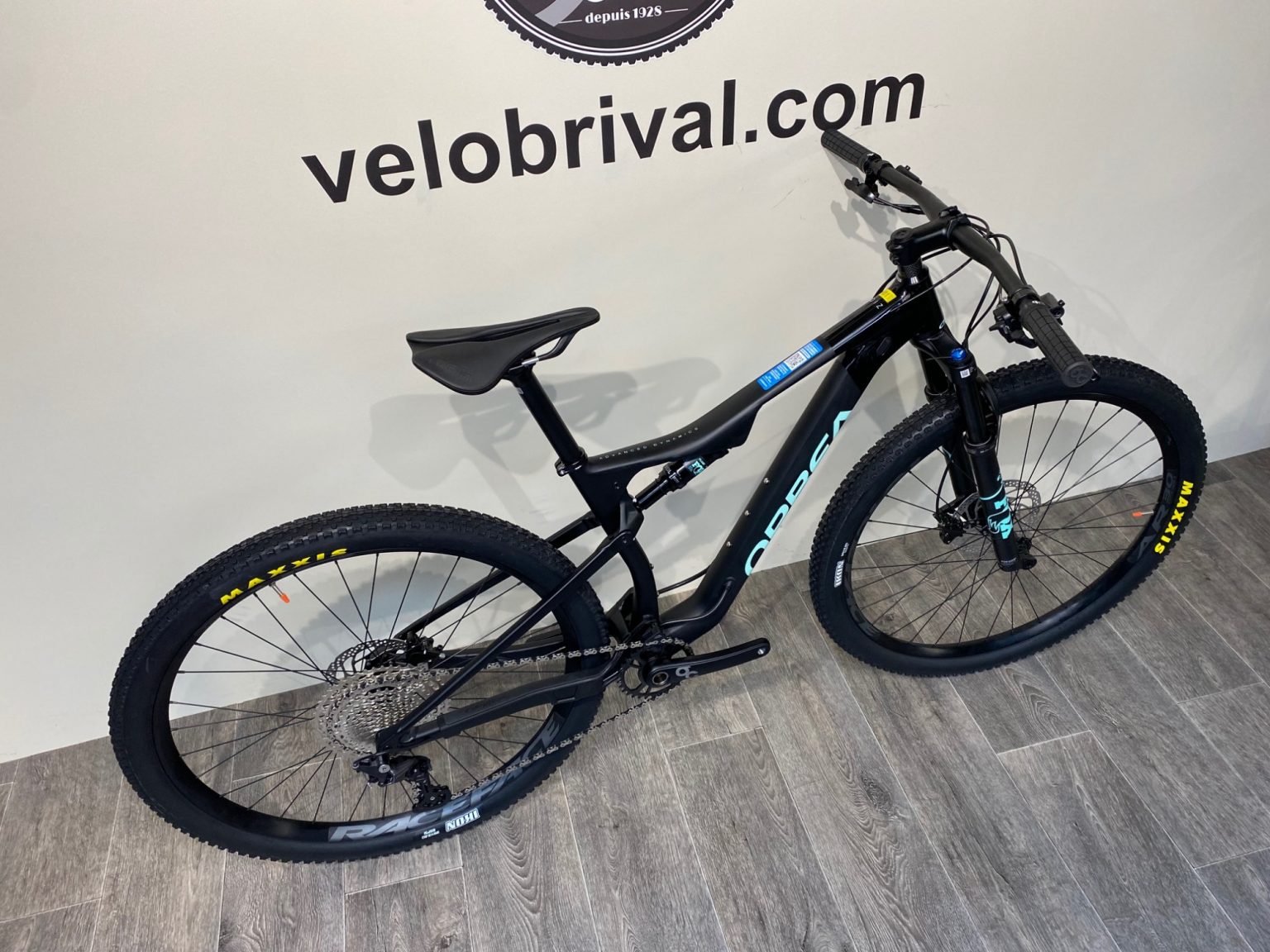 Orbea OIZ H30 2022 - VeloBrival