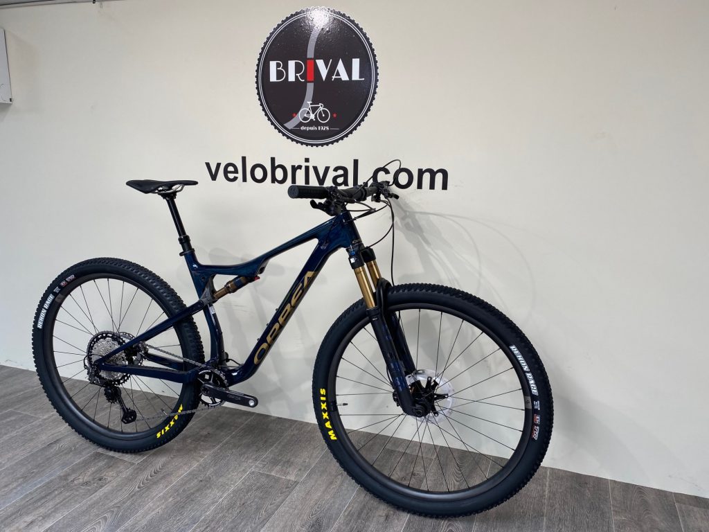 Orbea OIZ M-PRO TR 2022 - VeloBrival