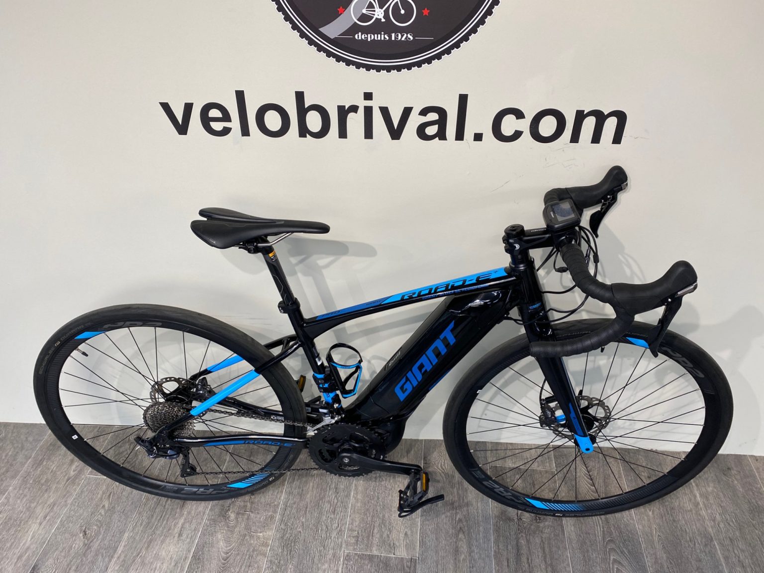 Giant ROAD E PLUS 1 PRO 2019 - VeloBrival