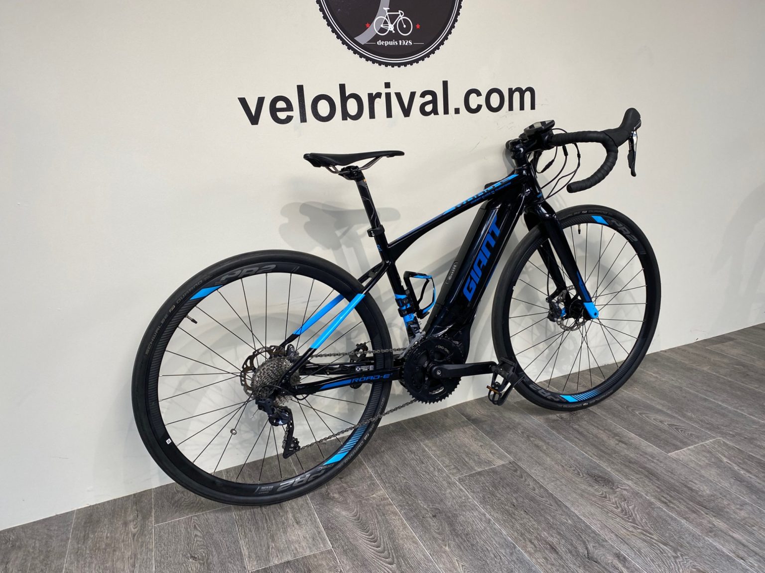 Giant ROAD E PLUS 1 PRO 2019 - VeloBrival